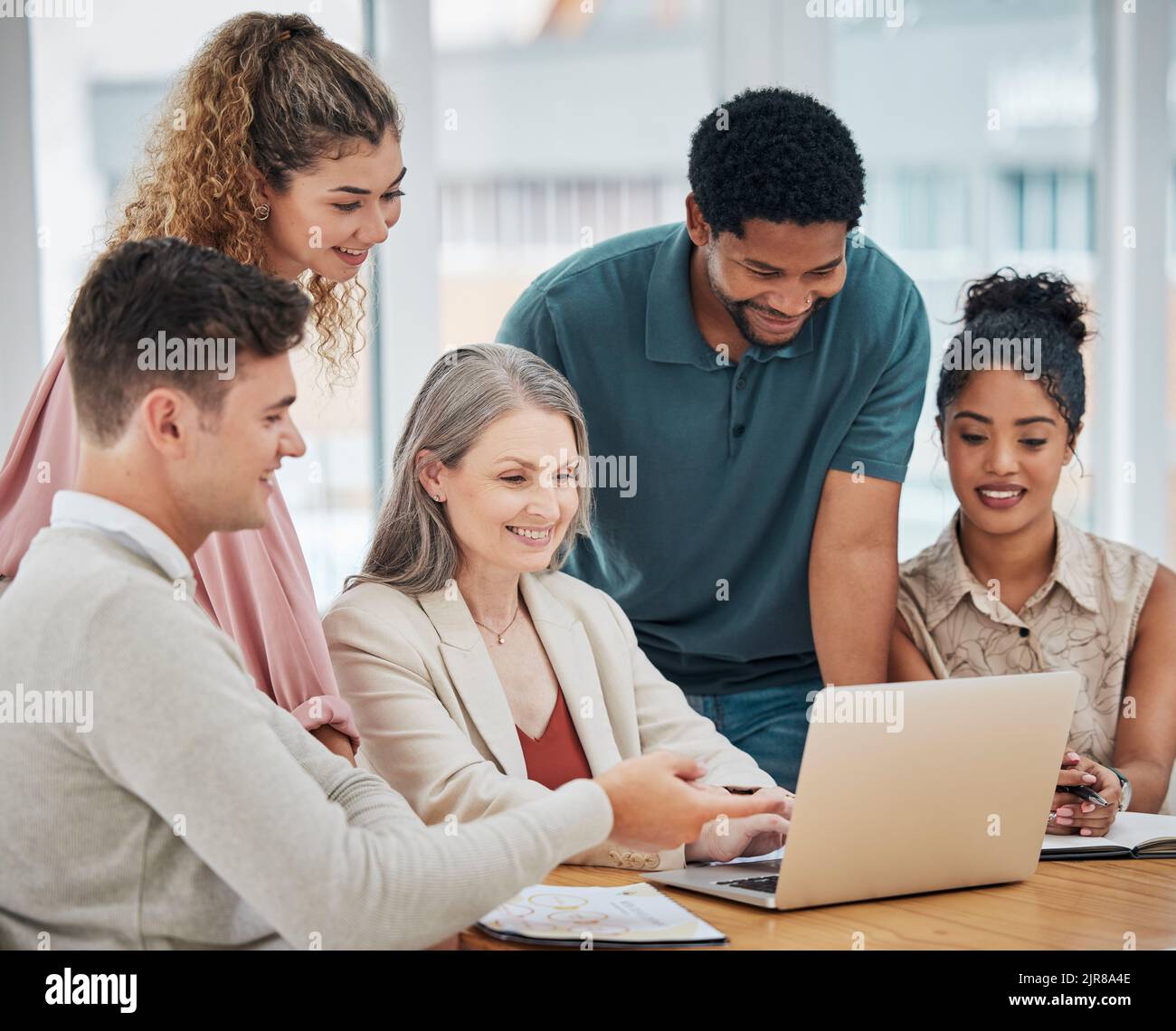 Female ceo boardroom table hi-res stock photography and images - Alamy