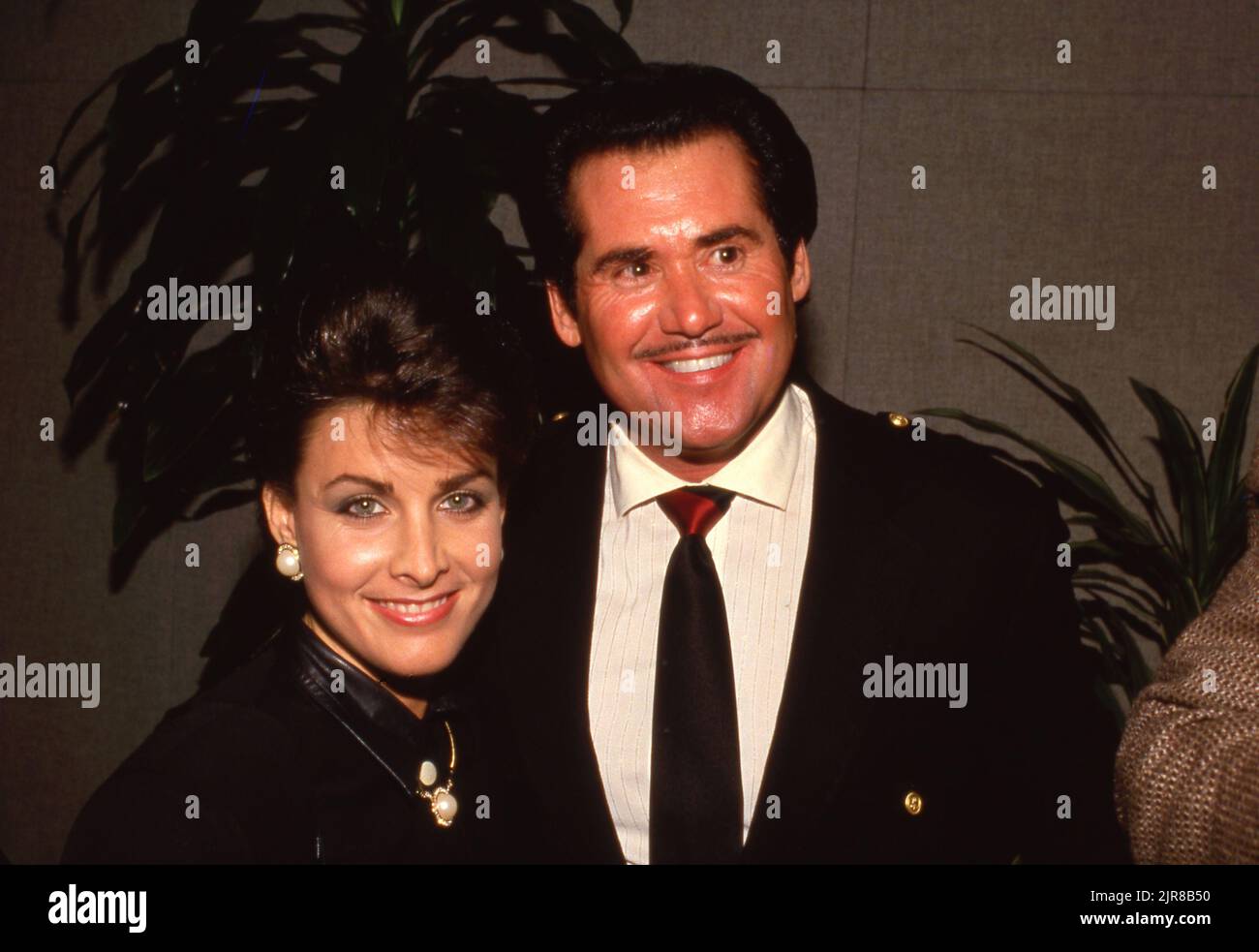 Wayne newton 1988 hi-res stock photography and images - Alamy
