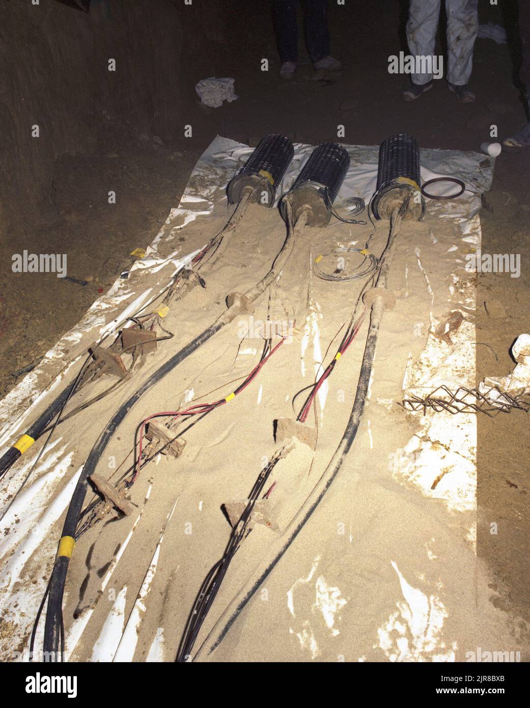 A780843 U12G SCALED EARTH PENETRATOR GAUGE INSTALLATION HAROLD WALLING ...