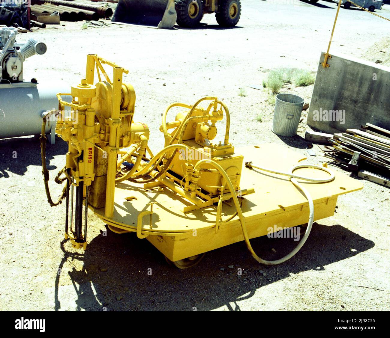 At 6 wolverine hi-res stock photography and images - Alamy