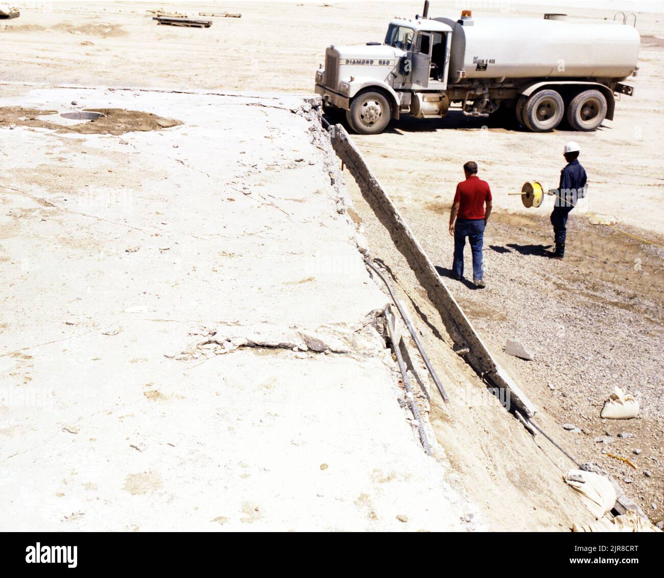 Nuclear containment building hi-res stock photography and images - Alamy