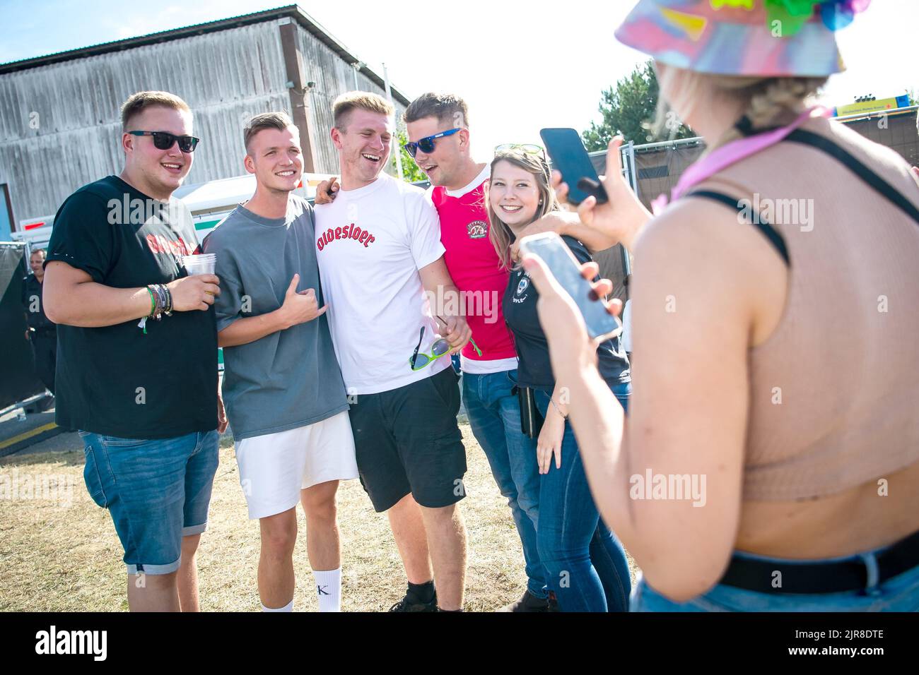 Hasenmoor, Germany. 20th Aug, 2022. Julian Sommer takes photos with ...