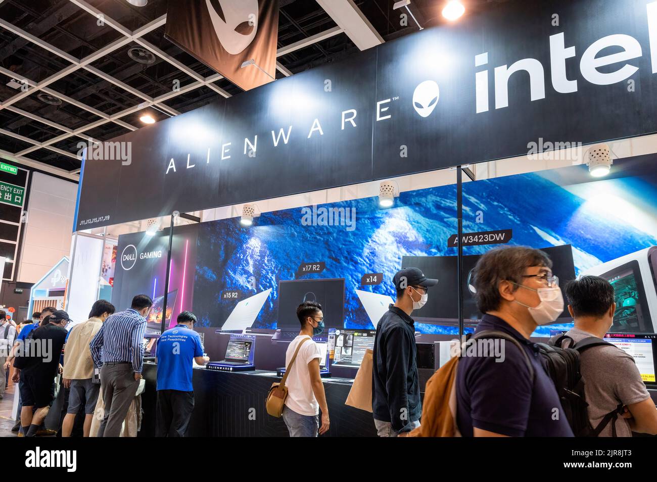 Alienware computer hi-res stock photography and images - Alamy