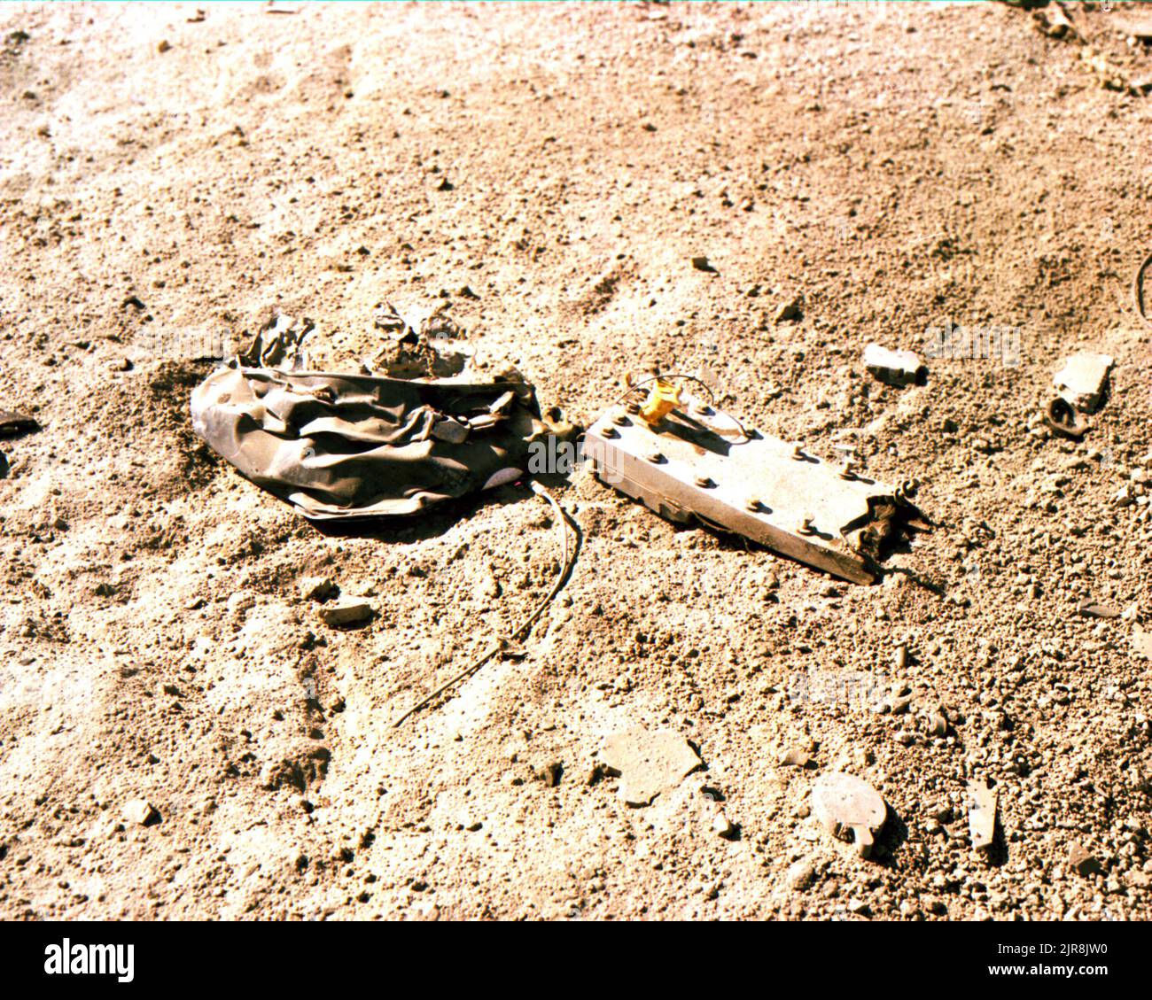 A770579 MESA, AZ TALLEY #2 RON JACOBSON (Project Engineer) MAR 2 77 EG ...