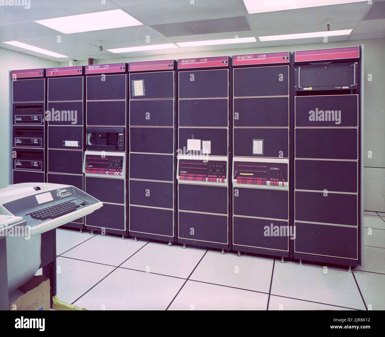 Leo computer hi-res stock photography and images - Alamy