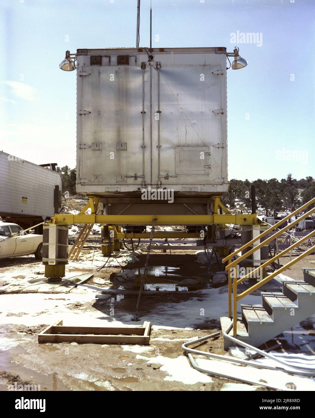 Car testing snow hi-res stock photography and images - Alamy