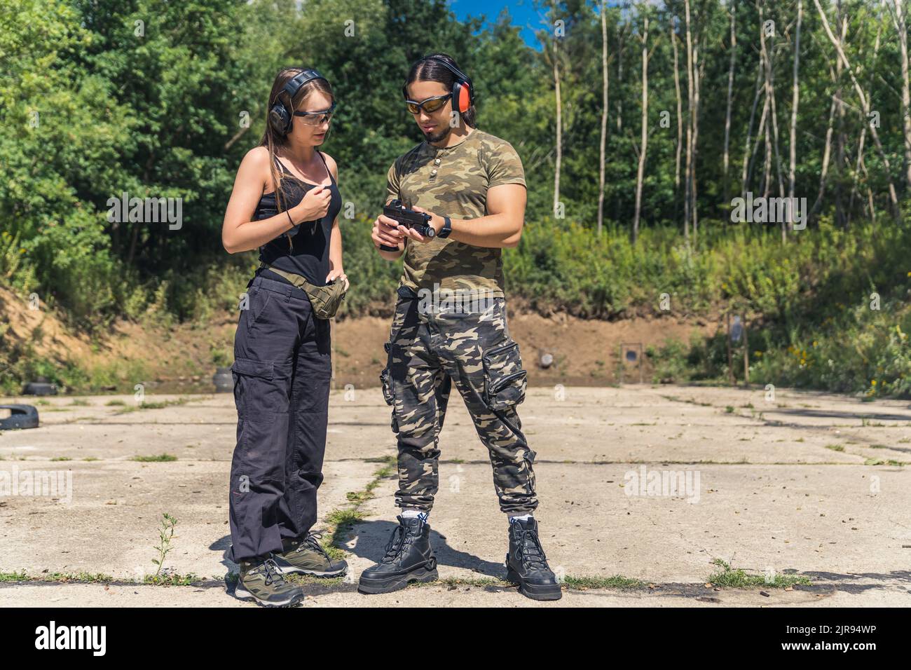 Weapon range hi-res stock photography and images - Alamy