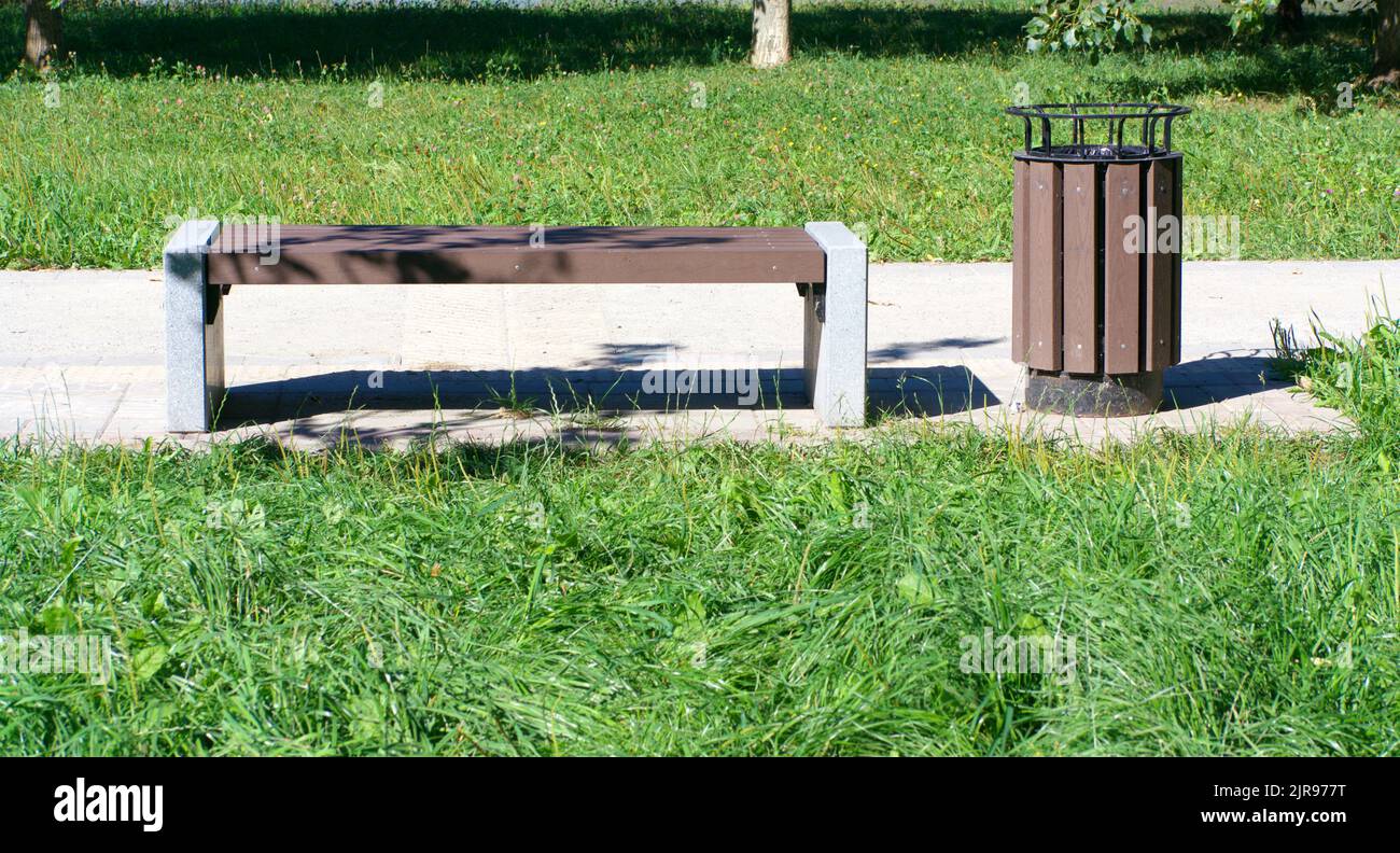 bench in park at dry sunny summer day Stock Photo - Alamy
