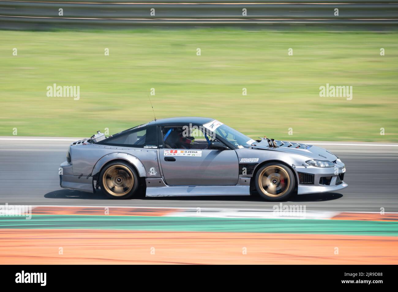 Silver race car hi-res stock photography and images - Alamy