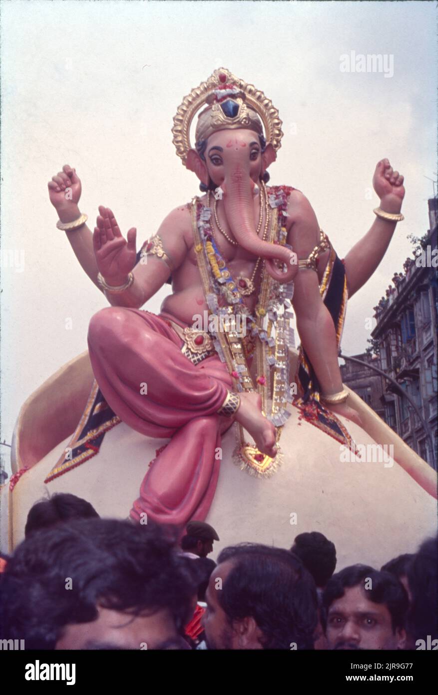 Ganpati Festival, Immersion process, Mumbai, Maharashtra, India Stock ...