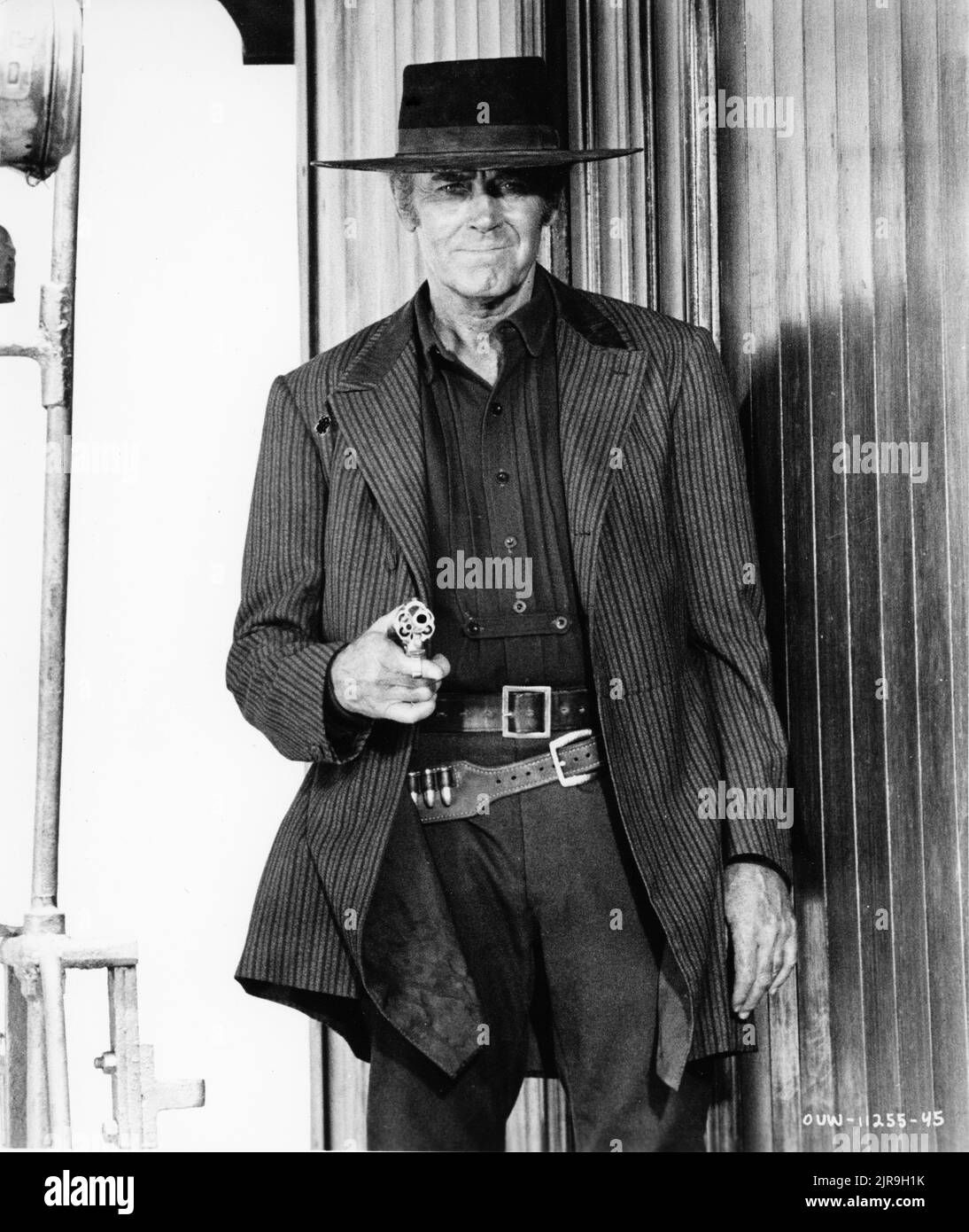 HENRY FONDA in ONCE UPON A TIME IN THE WEST / C'ERA UNA VOLTA IL WEST ...