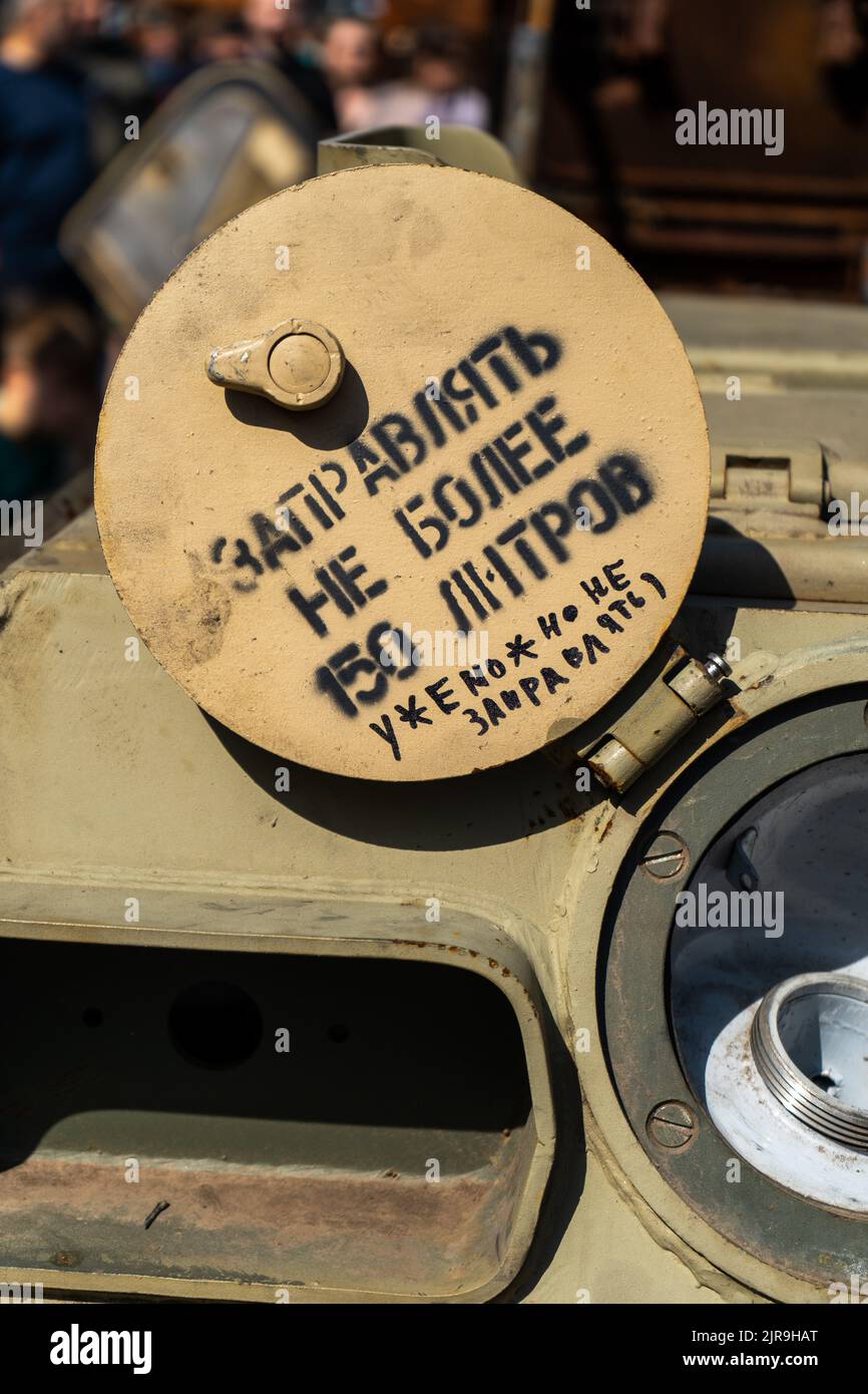 Destroyed russian military tank hi-res stock photography and images - Alamy