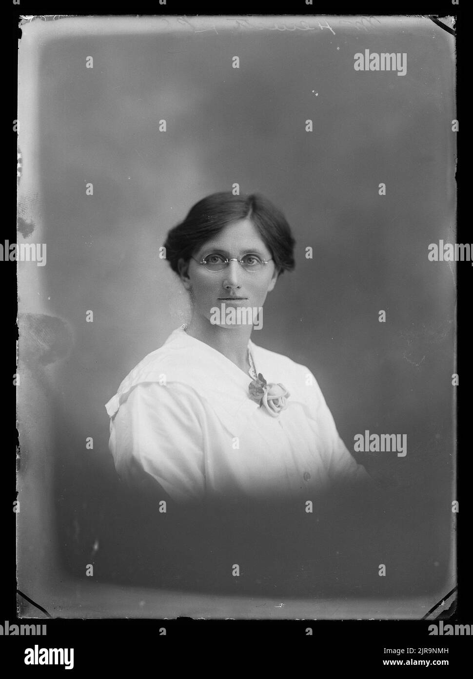 Mrs Hewitt PC, circa 1920, Wellington, by Berry & Co Stock Photo - Alamy