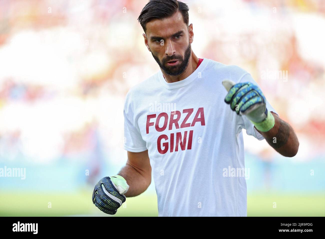 Georginio wijnaldum 2022 warm hi-res stock photography and images - Alamy