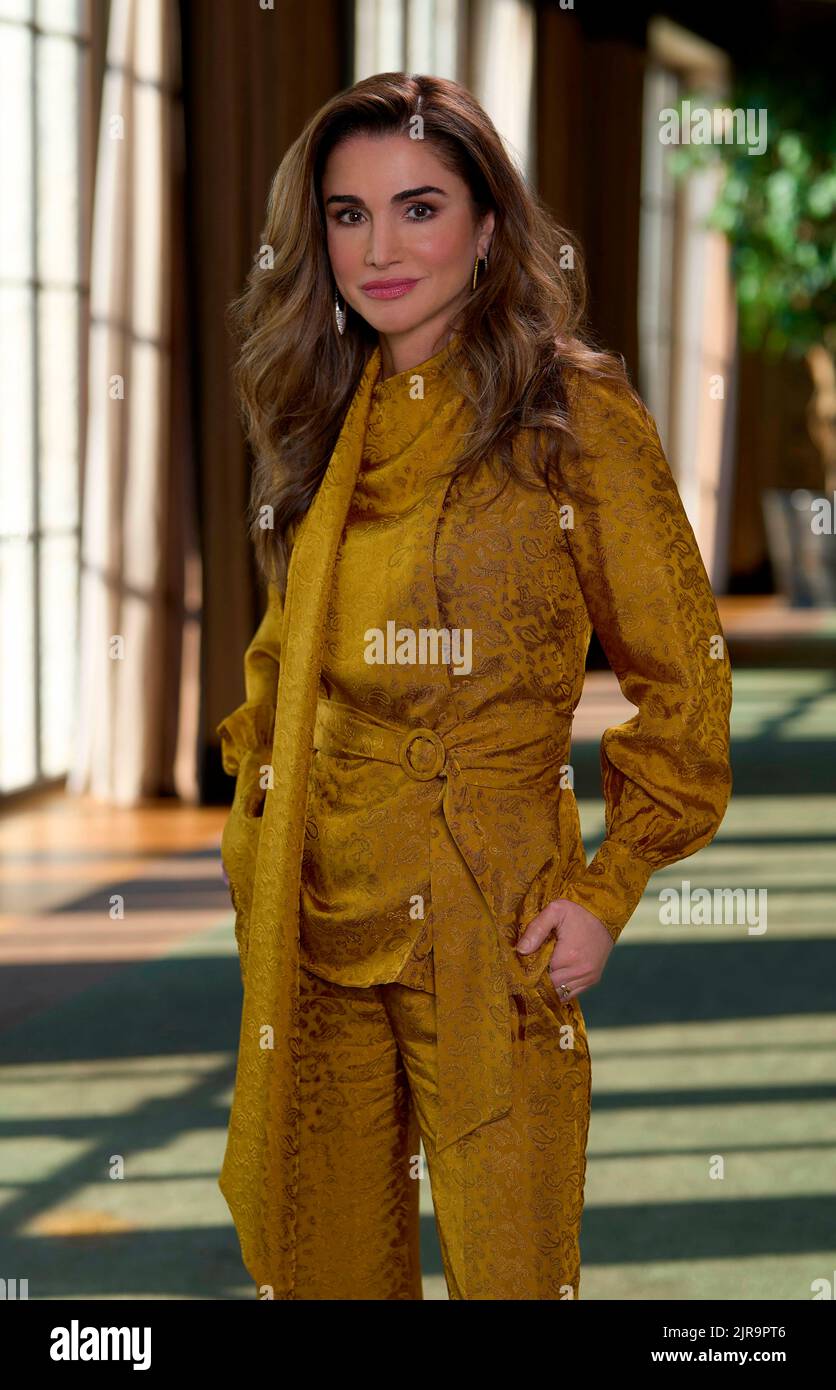 Queen Rania of Jordan in Amman, on August 23, 2022, 3 new portraits on ...