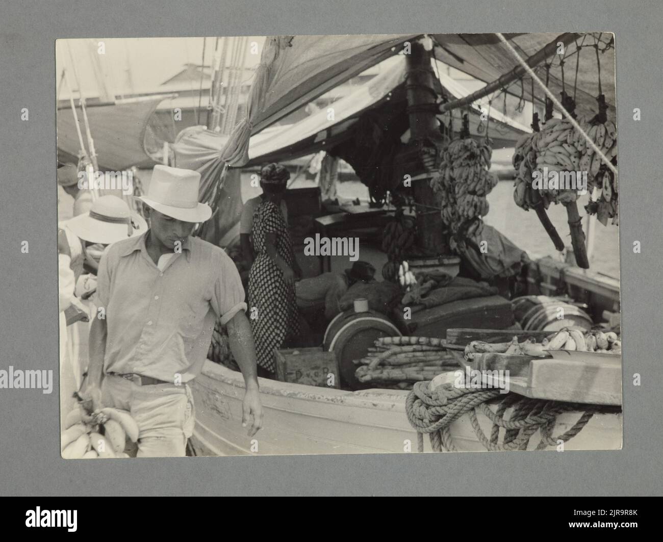 Curacao banana boat hi-res stock photography and images - Alamy
