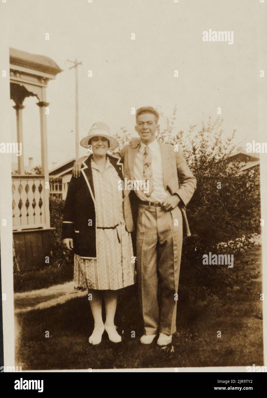 Eric Lee-Johnson, Tuakau, 1920s, Tuakau, by Cyril Francis Revelle Lee ...
