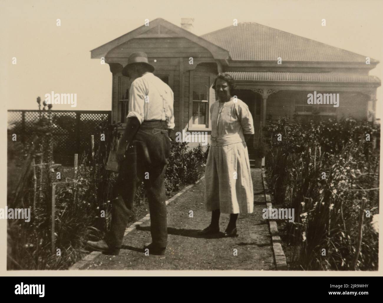 Tuakau george and florence reid hi-res stock photography and images - Alamy