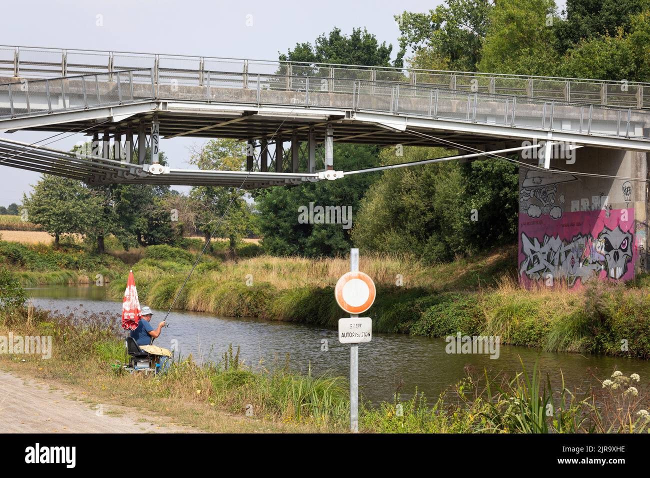 Brittany countryside hi-res stock photography and images - Alamy