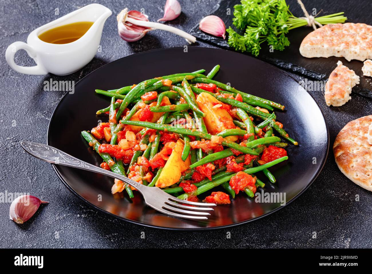 fasolakia lathera, green beans, onion and potatoes stewed in tomato ...