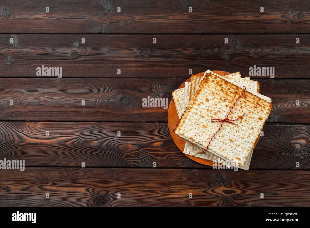 Jewish traditional Passover matzo bread Stock Photo - Alamy