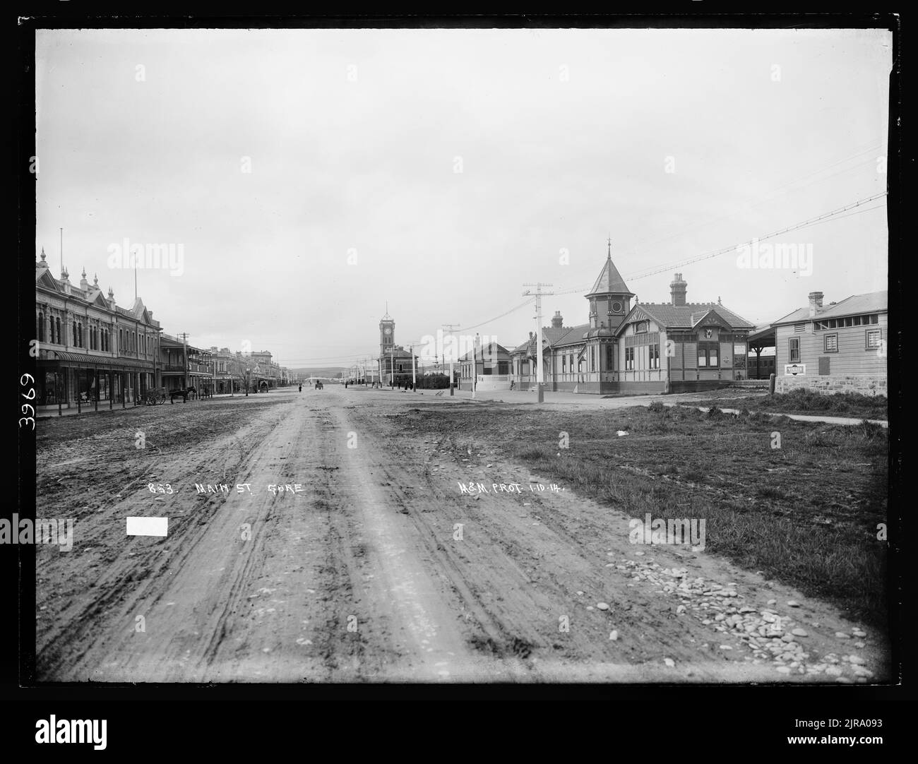 Gore main street hi-res stock photography and images - Alamy