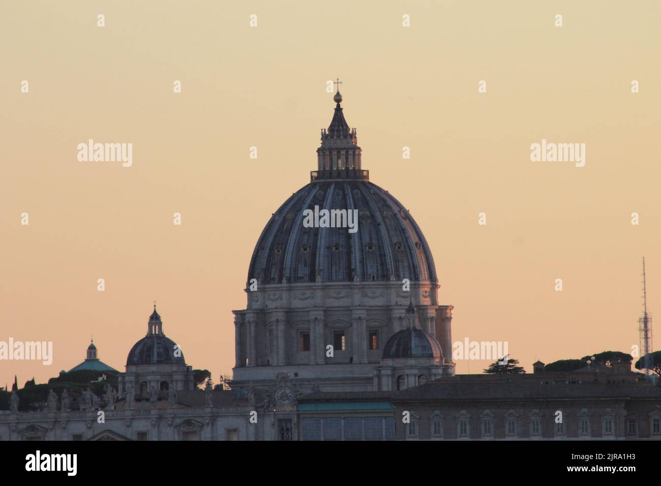 Vatican rome sunset dome hi-res stock photography and images - Alamy