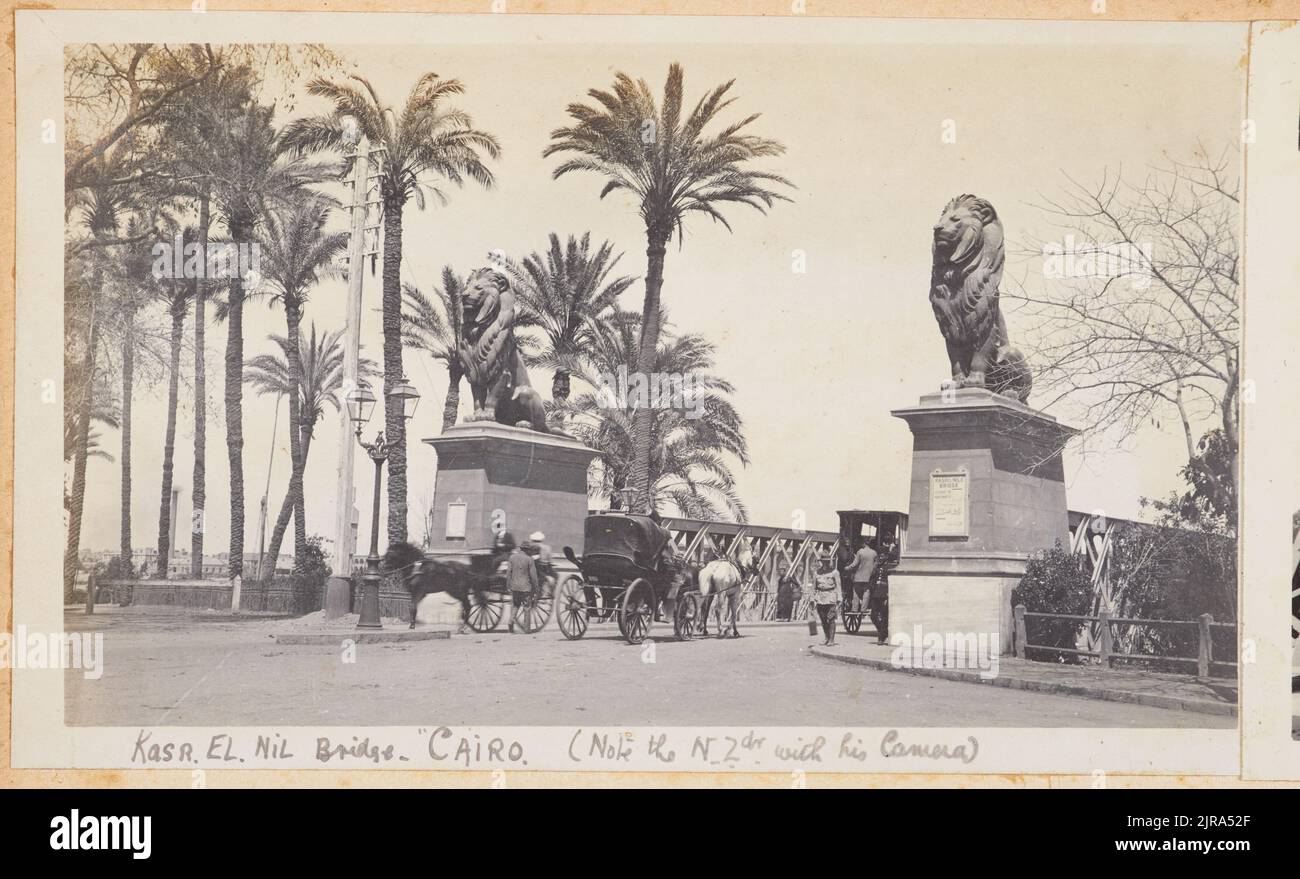 Kasr-el-Nil Bridge, Cairo (note the New Zealander with his camera ...