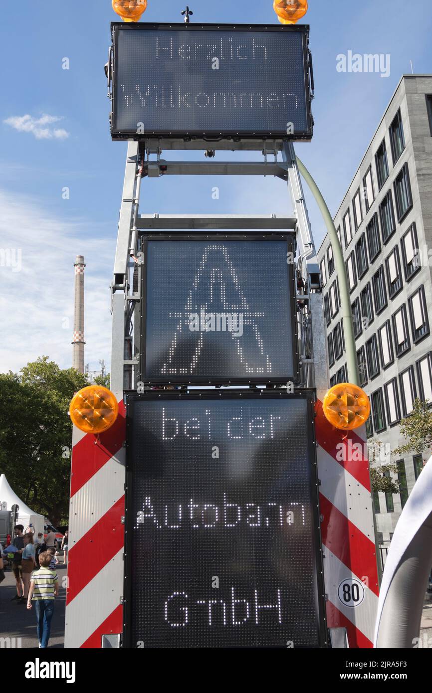 Logo die autobahn hi-res stock photography and images - Alamy