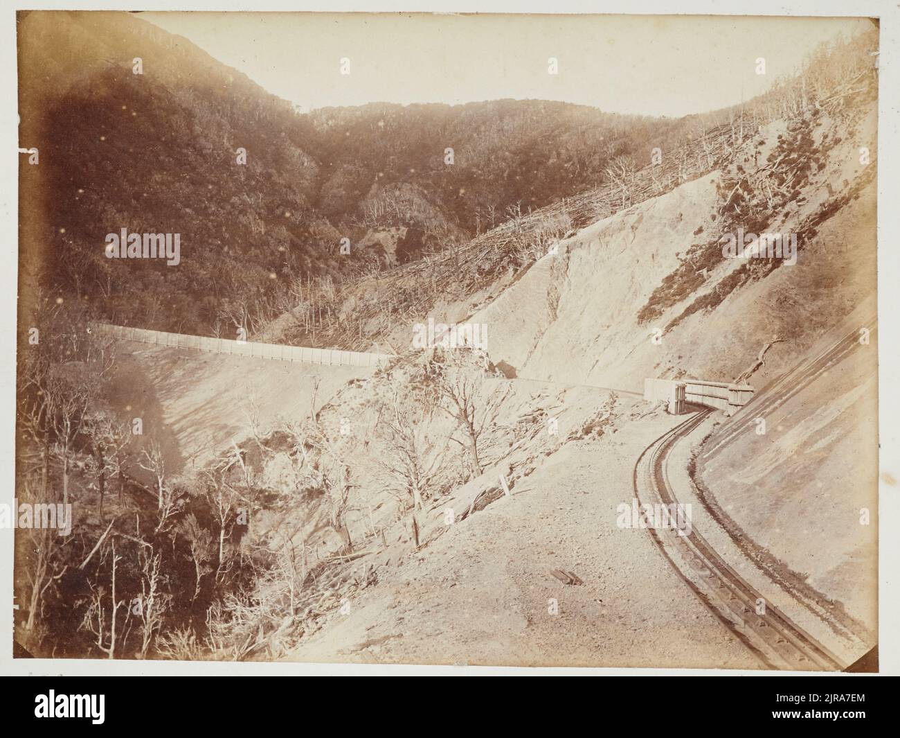 New zealand the rimutaka incline hi-res stock photography and images ...