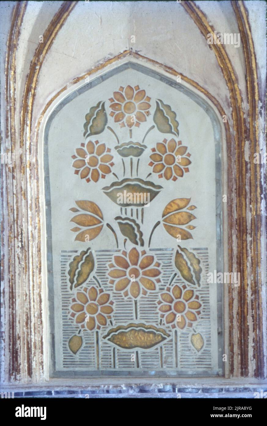 Designs on walls of Jaipur Palace, Rajasthan, India Stock Photo - Alamy