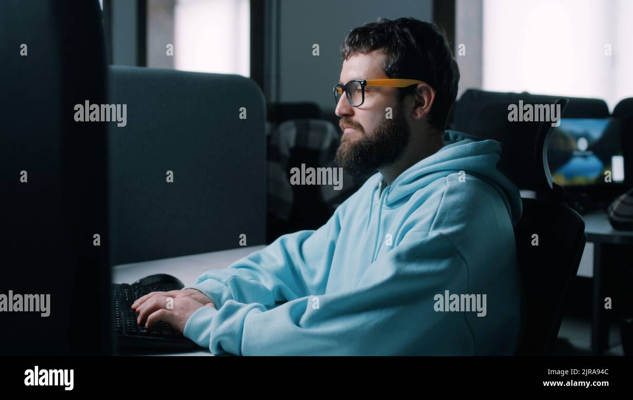 Web developer desk hi-res stock photography and images - Alamy