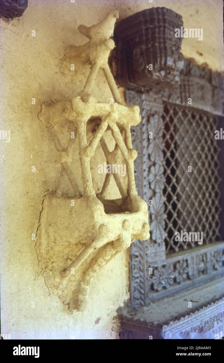 Indian lamp stand hi-res stock photography and images - Alamy