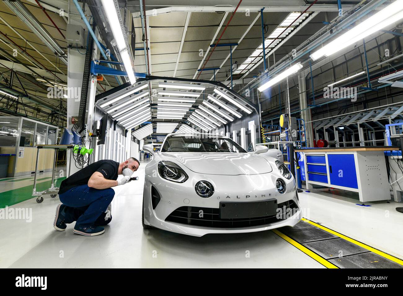 Renault Alpine manufacture in Dieppe: final inspection of an Alpine ...