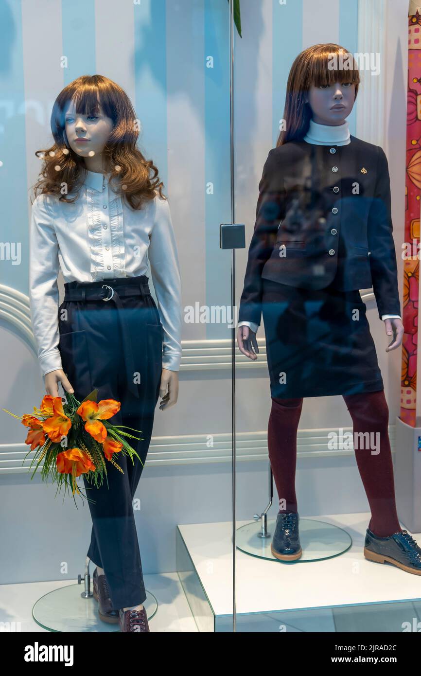 School uniform mannequins hi-res stock photography and images - Alamy