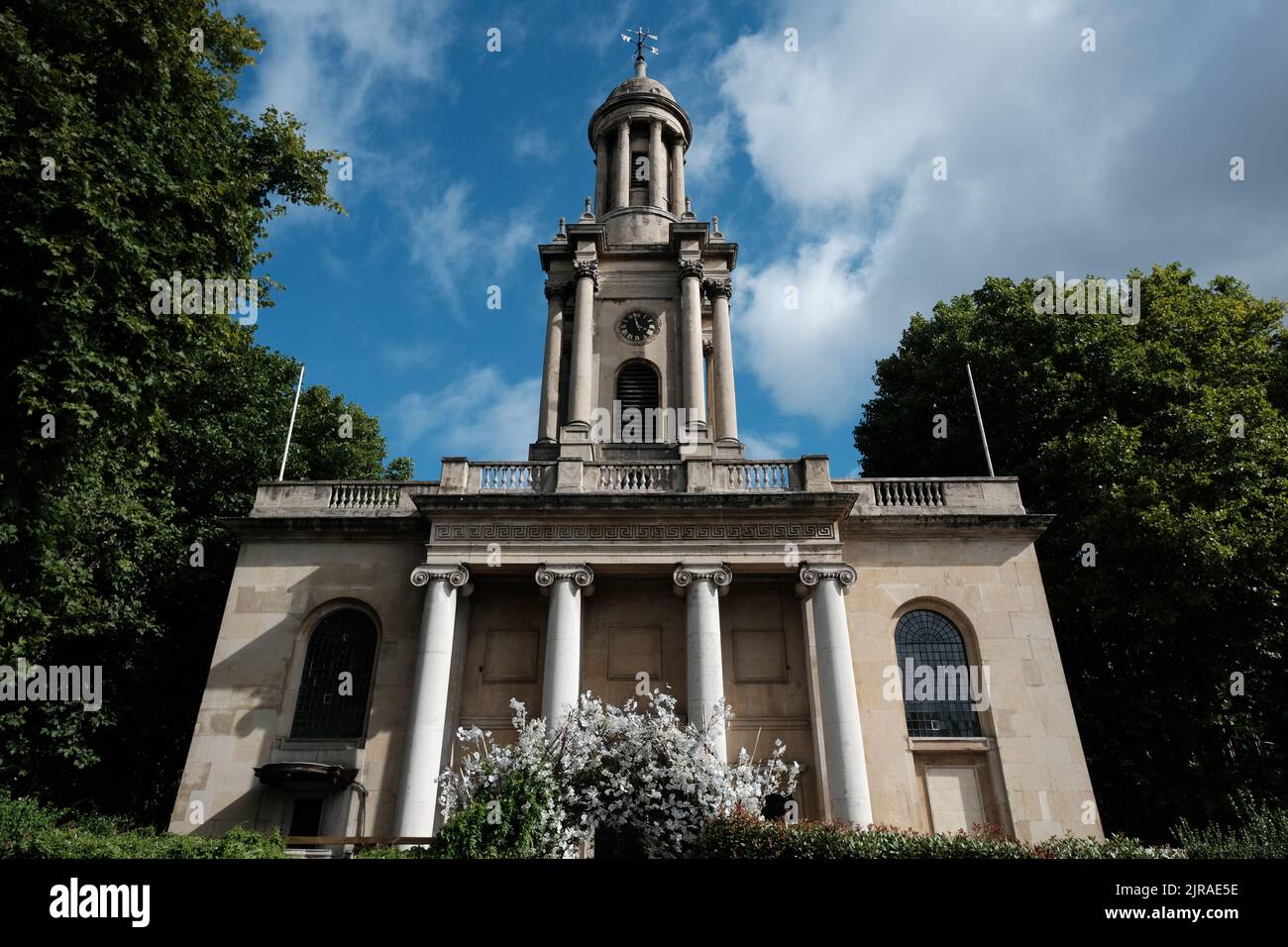 Holy trinity church marylebone hi-res stock photography and images - Alamy