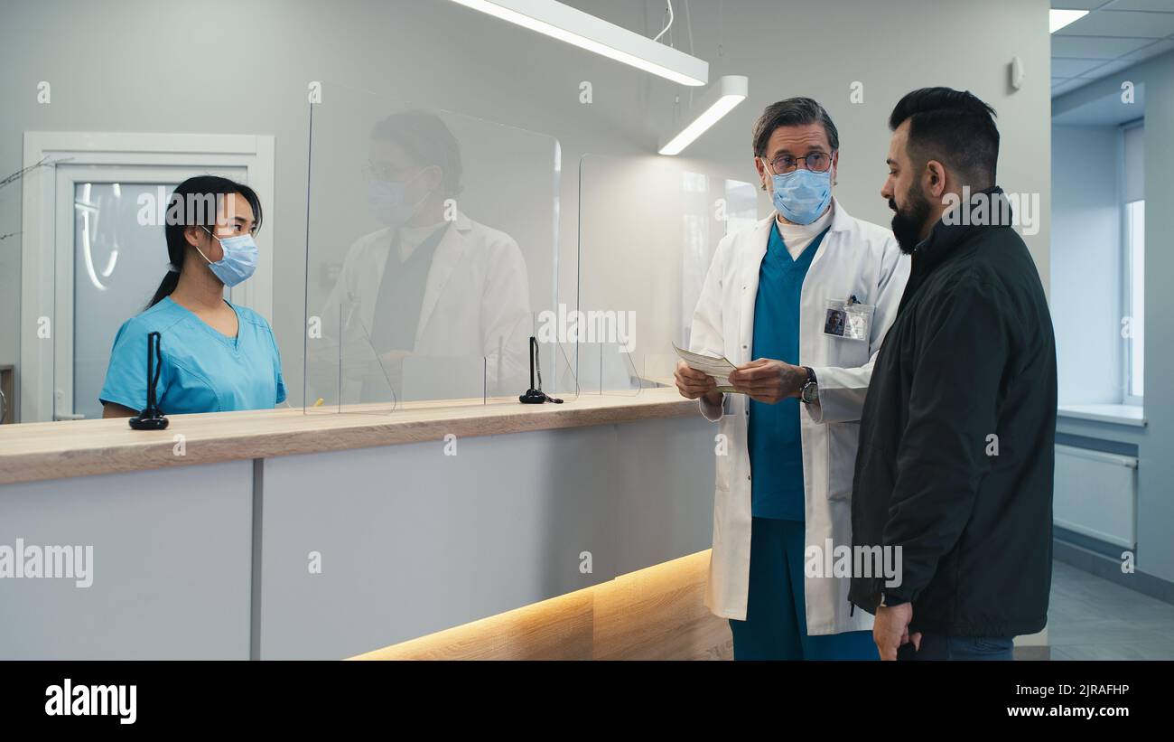 Doctor paper mask hi-res stock photography and images - Alamy