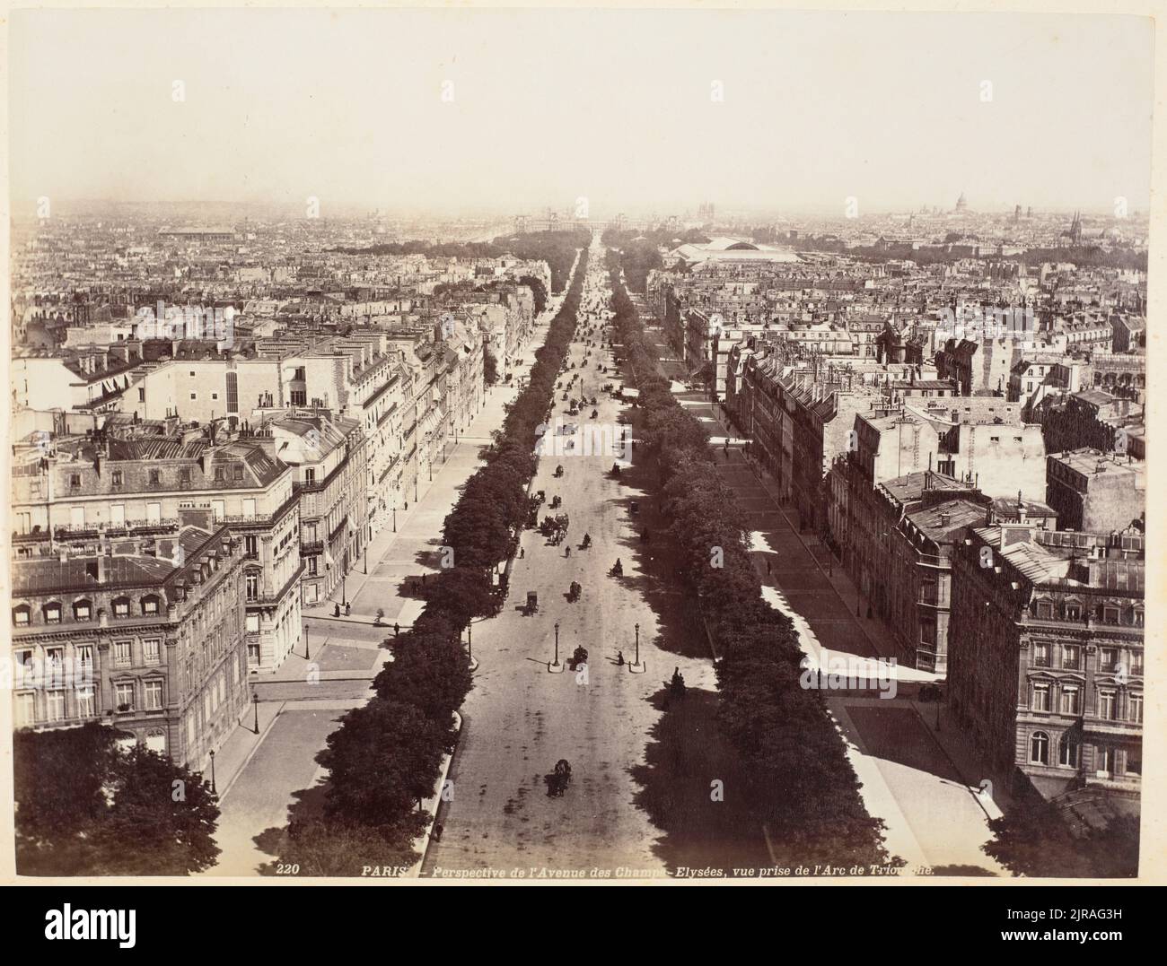 Paris - Perspective de l'Avenue des Champs-Elysees, vue prise de l'Arc ...