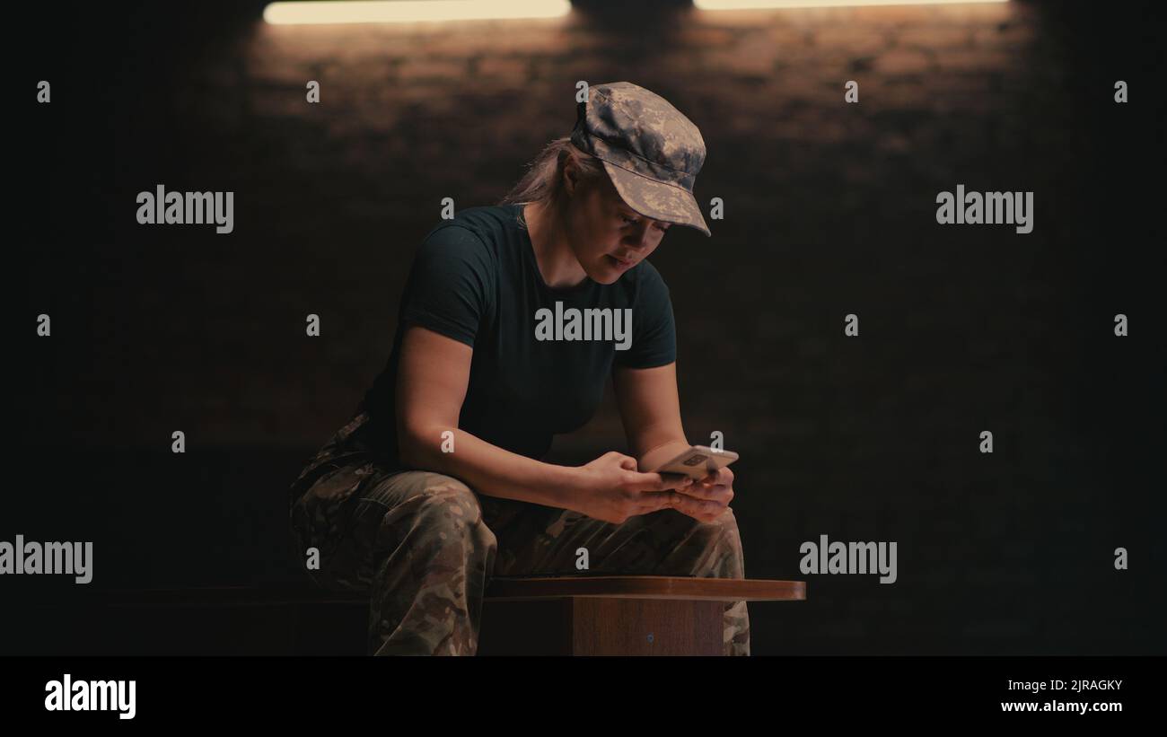 Bench military uniform hi-res stock photography and images - Alamy