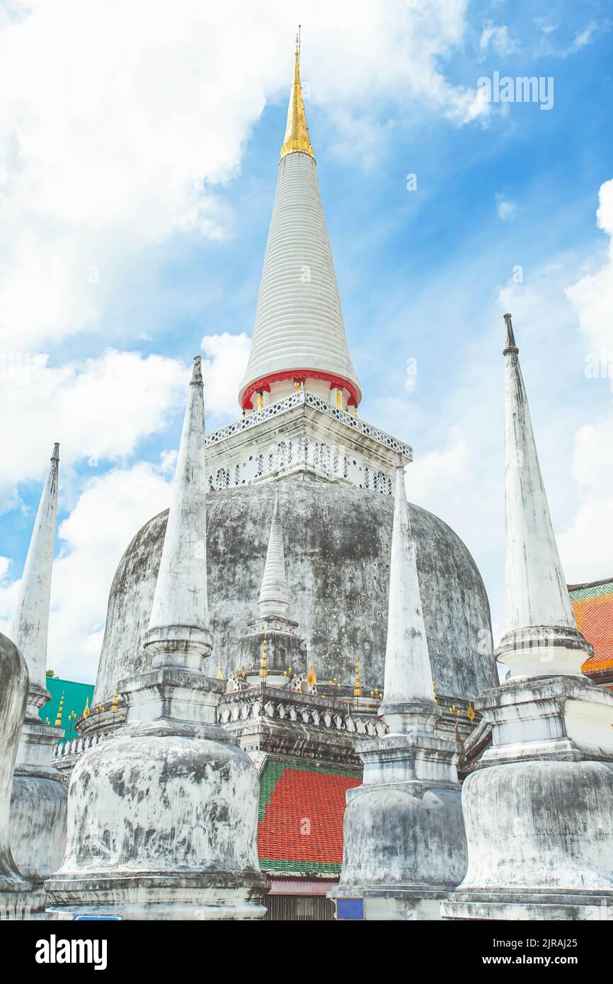 Wat Phra Mahathat Woramahawihan is the main Buddhist temple (wat) of ...