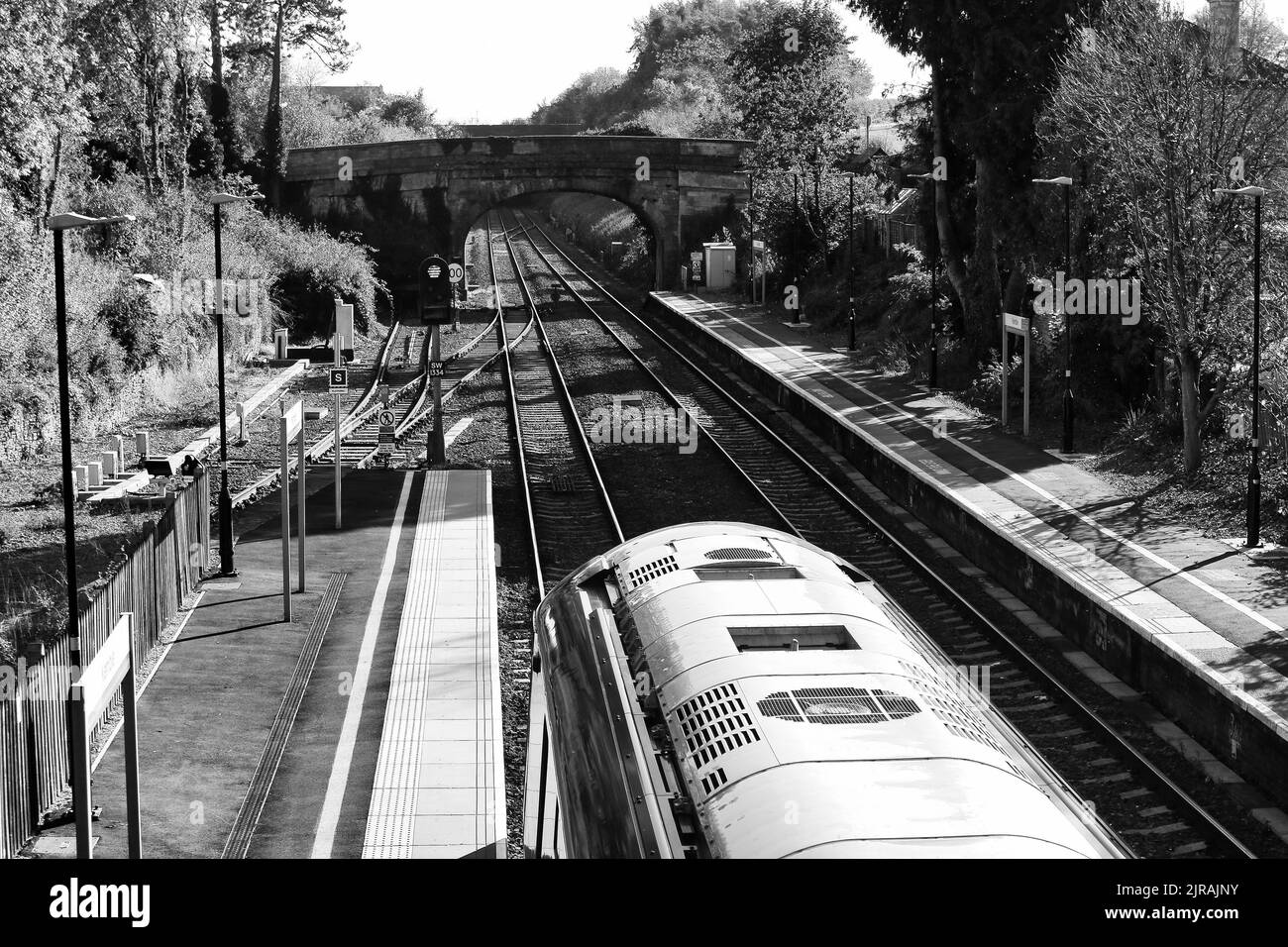Train station arch Black and White Stock Photos & Images - Alamy