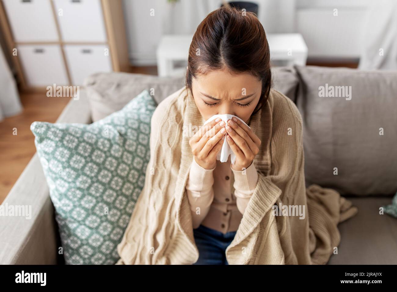 Tissue paper in nose hi-res stock photography and images - Alamy