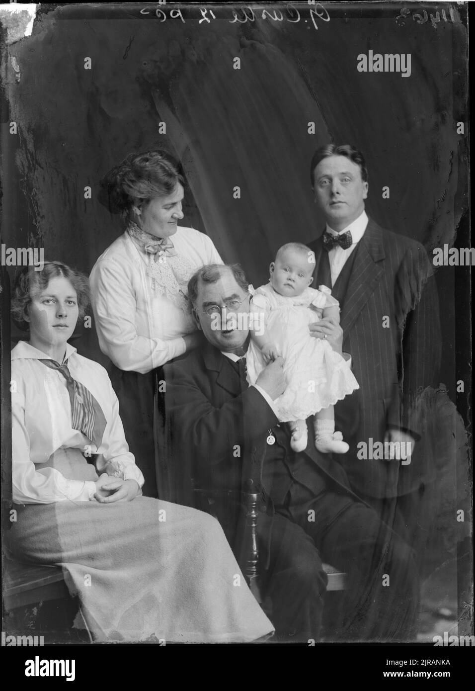 G Castle 12 PCs, circa 1920, Wellington, by Berry & Co Stock Photo - Alamy