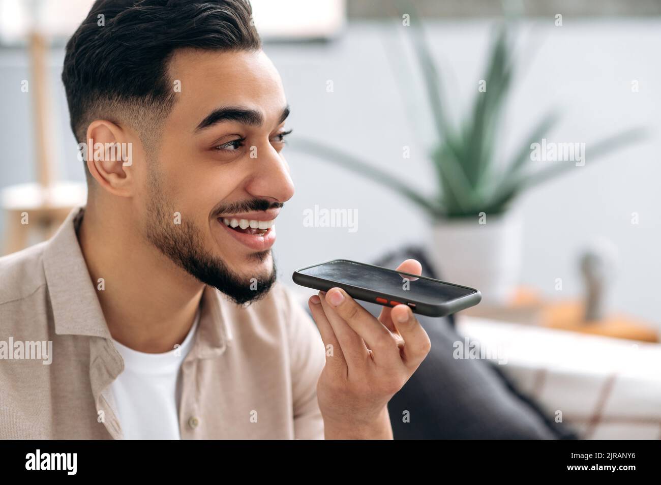 Man speaking up hi-res stock photography and images - Alamy