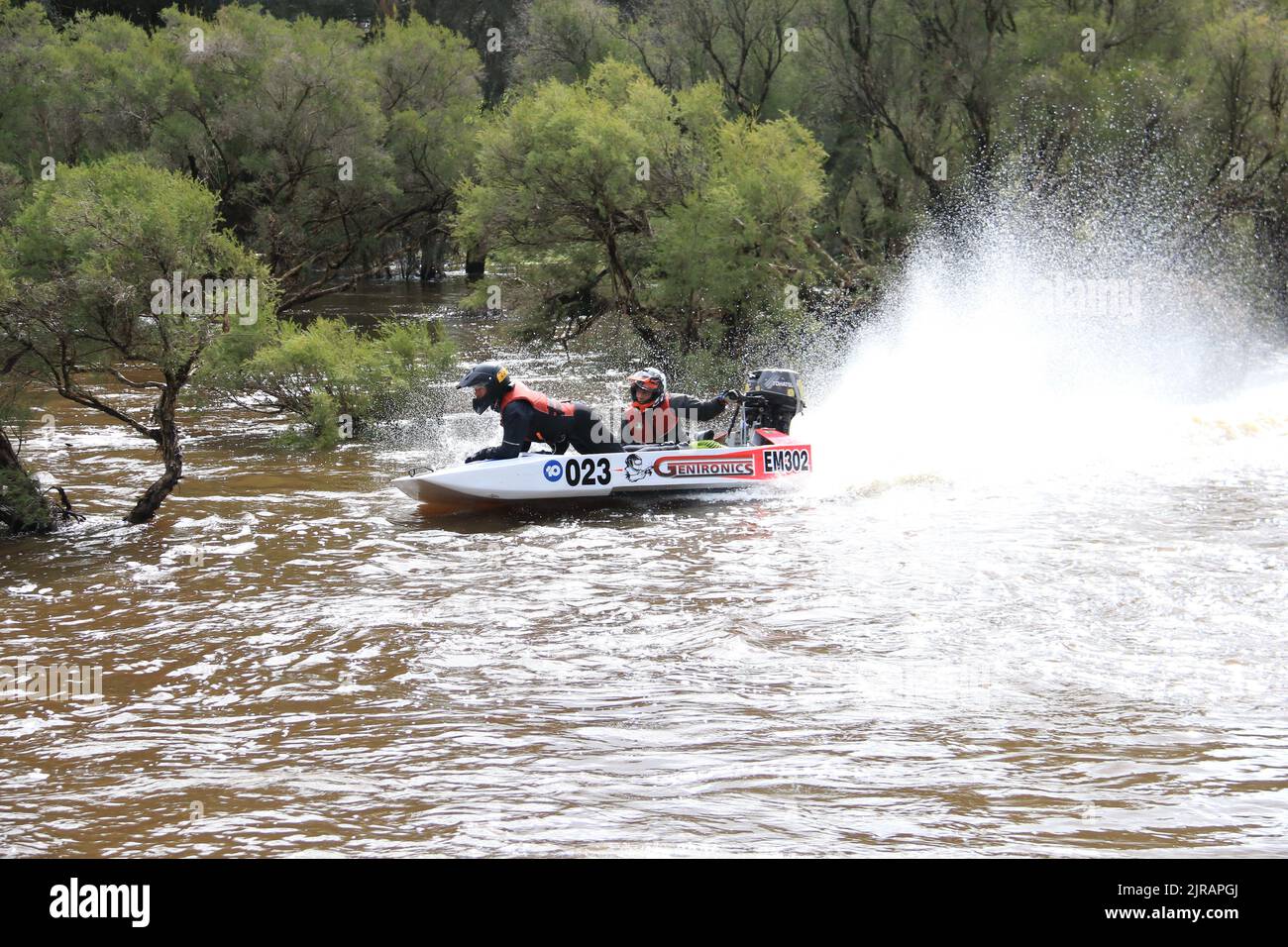 Power Boats Passing Through Swan Valley, Avon Descent 2022 Boat Race ...