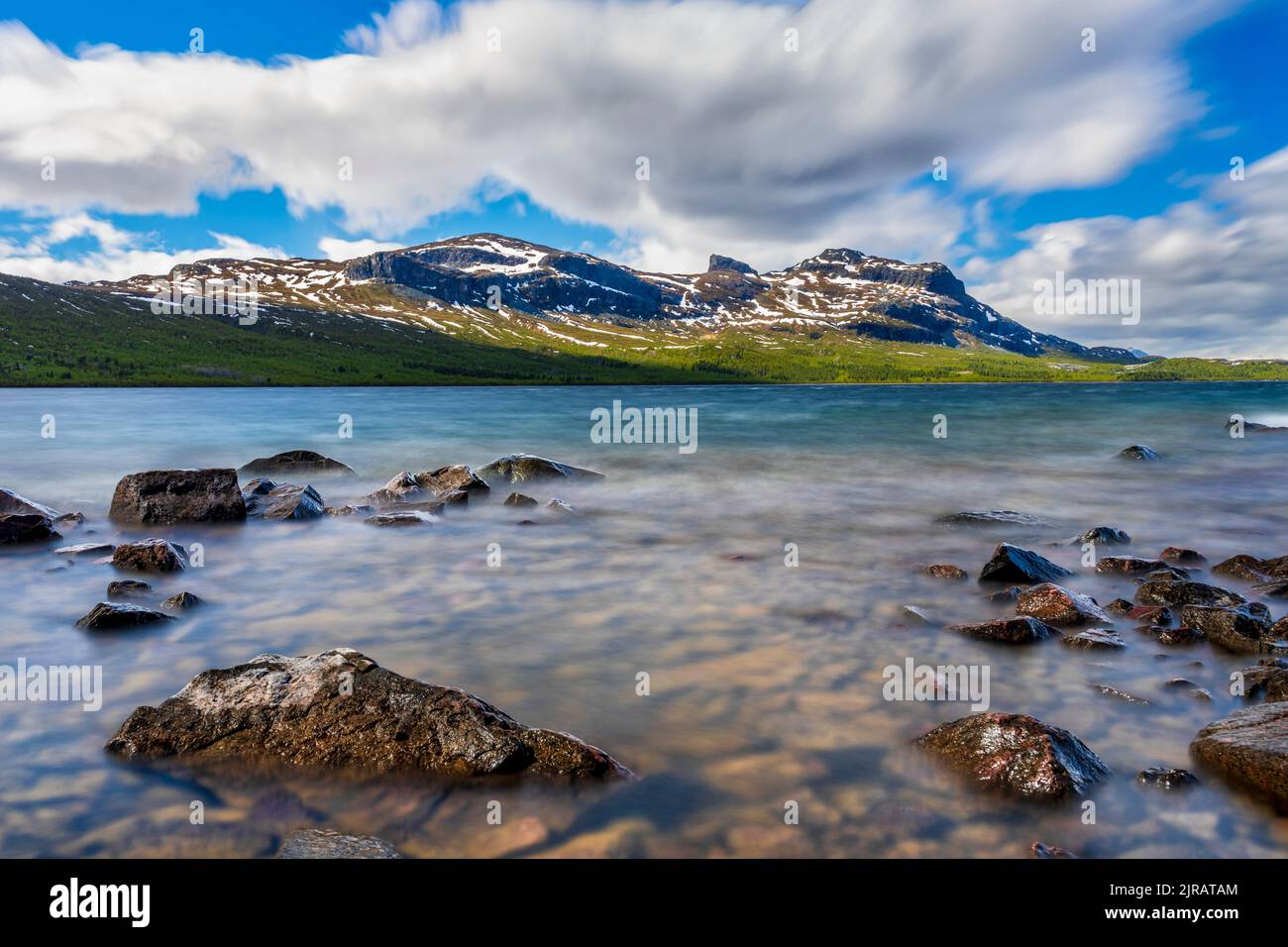 Very long reservoir hi-res stock photography and images - Alamy