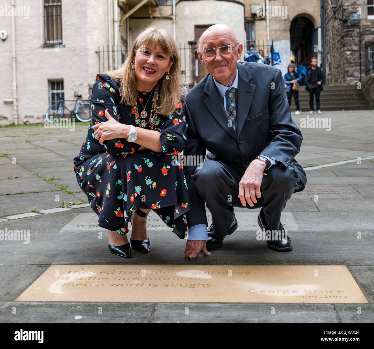 George bruce writer hi-res stock photography and images - Alamy