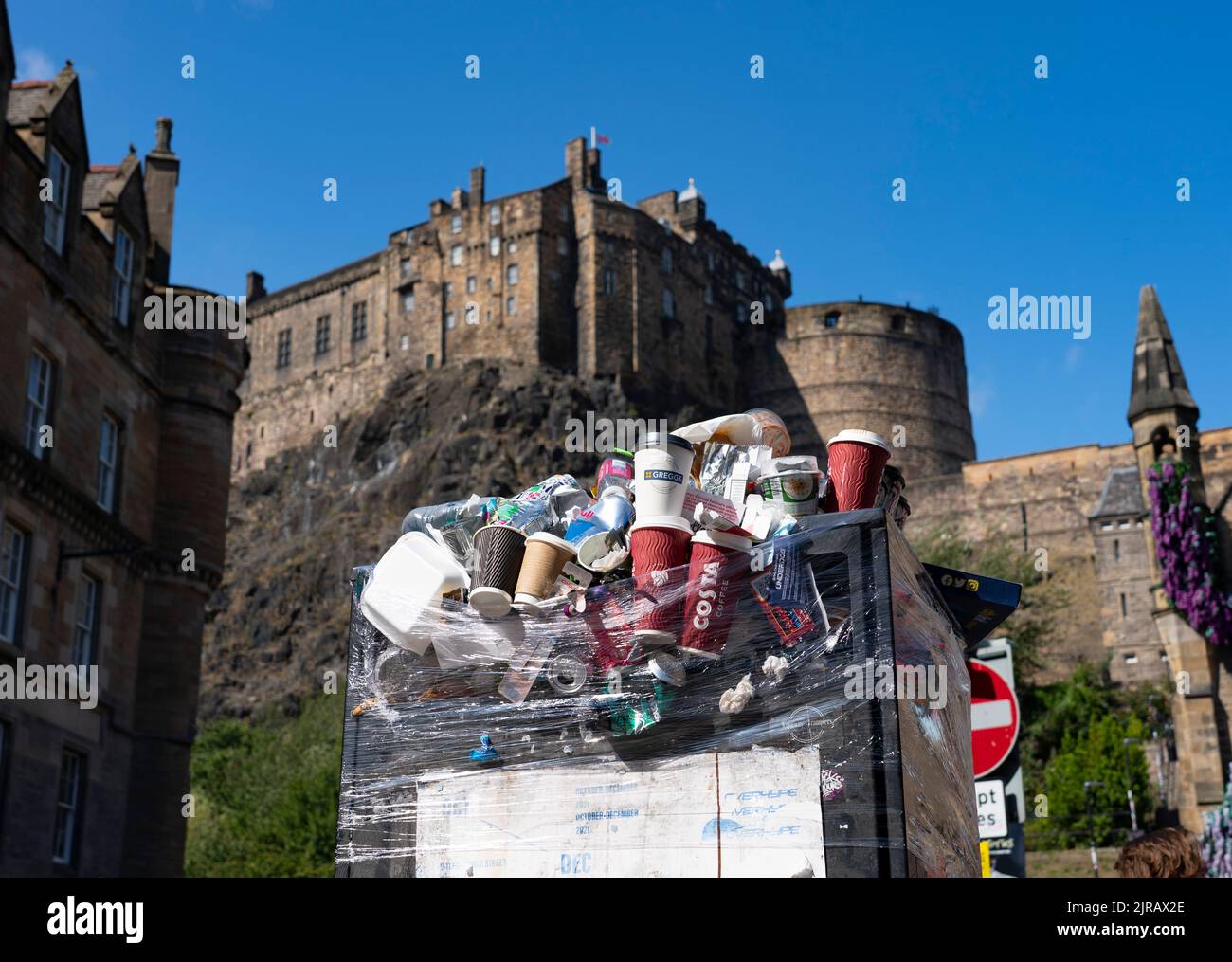 Edinburgh, Scotland, UK. 23rd August 2022. Rubbish is seen piled on the ...