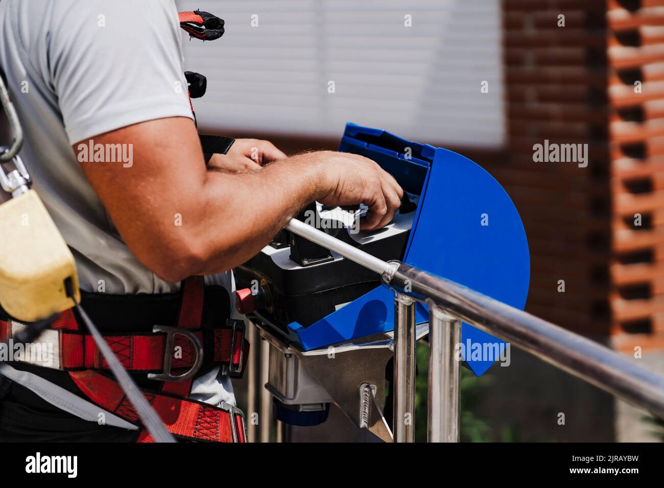 Electrician operating hydraulic platform hi-res stock photography and ...