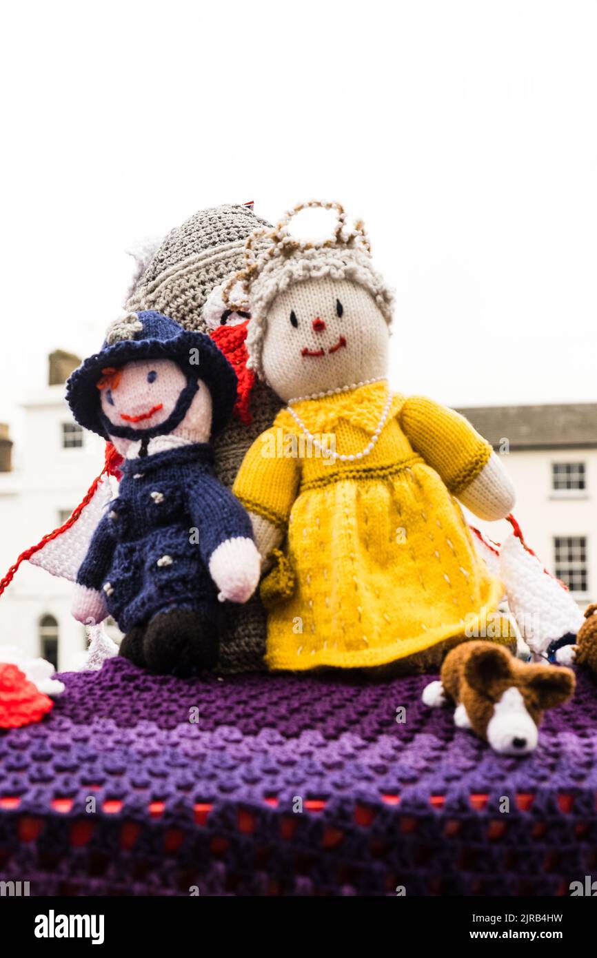 Knitted postbox toppers hi-res stock photography and images - Alamy
